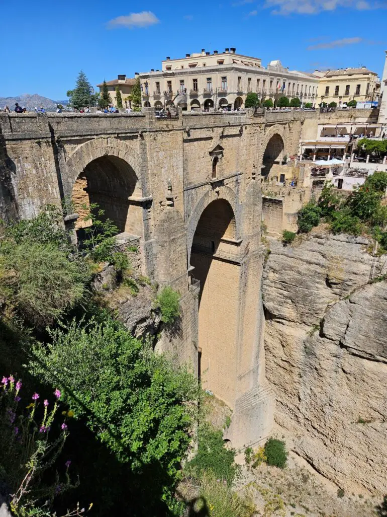 Ronda: bridge viewpoints and other incredible city panoramas ...
