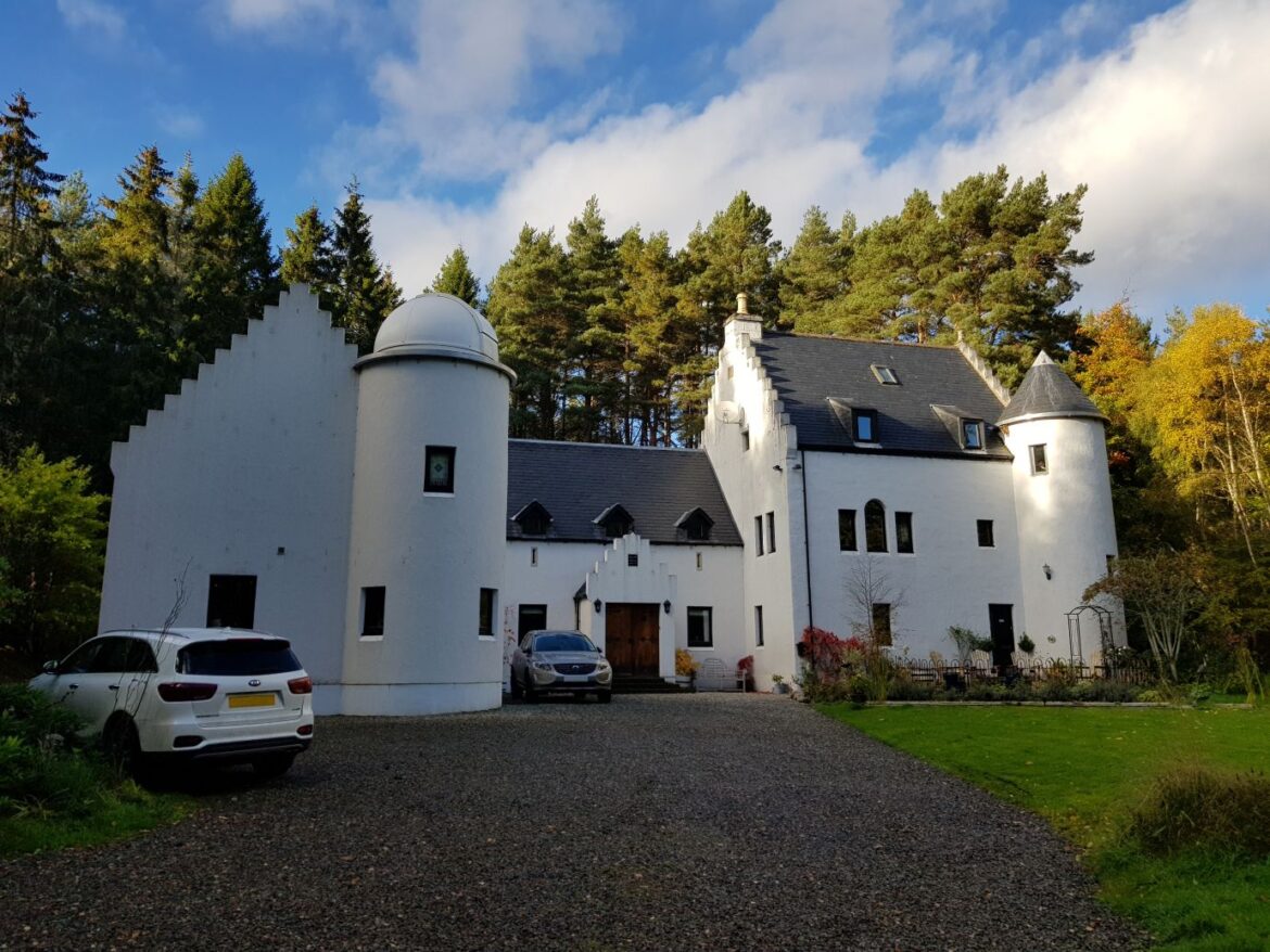 Historic places to stay in Scotland: castles, towers and gatehouses ...