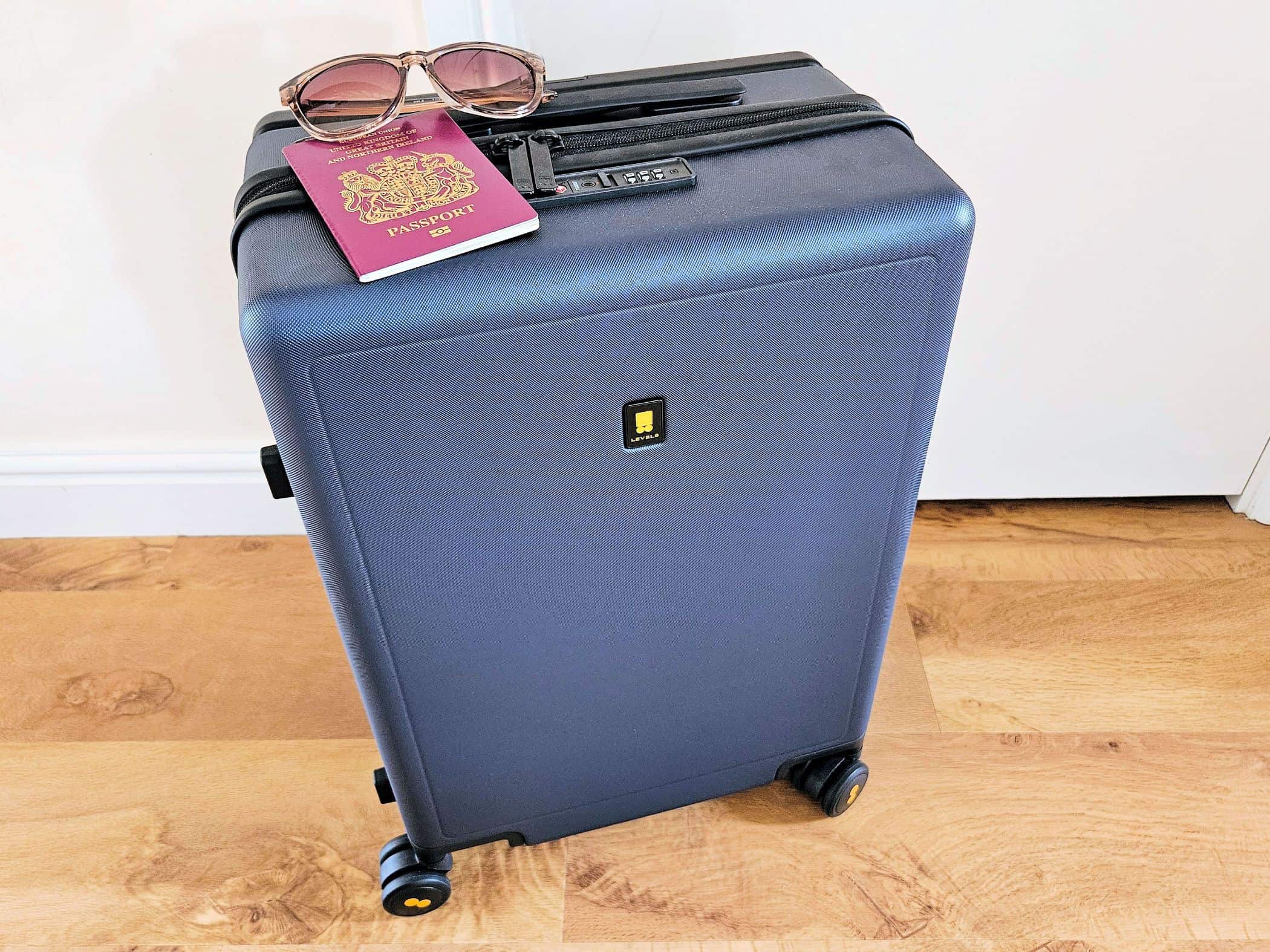 Level8 Voyager Review + GIVEAWAY – the Ultimate Carry-On Suitcase ...